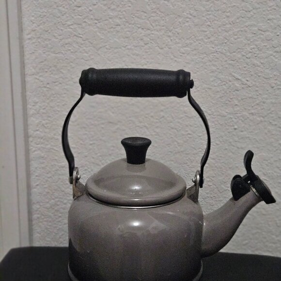 LeCreuset | Kitchen | Lecreuset Tea Kettle Smokey Gray | Poshmark